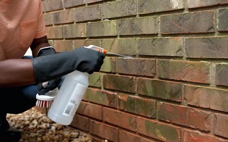 How to remove mortar from bricks safely and effectively
